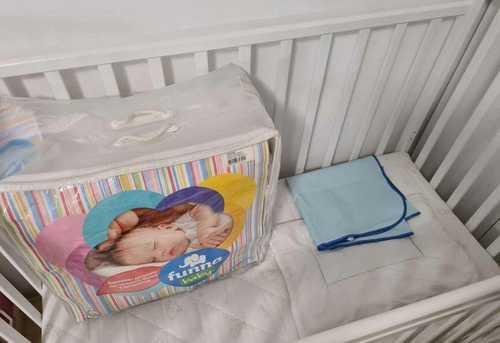 Детская кроватка Babyton с матрасом + бортики