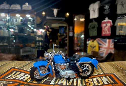Модель мото 1:18 Harley Davidson 1952 K Model
