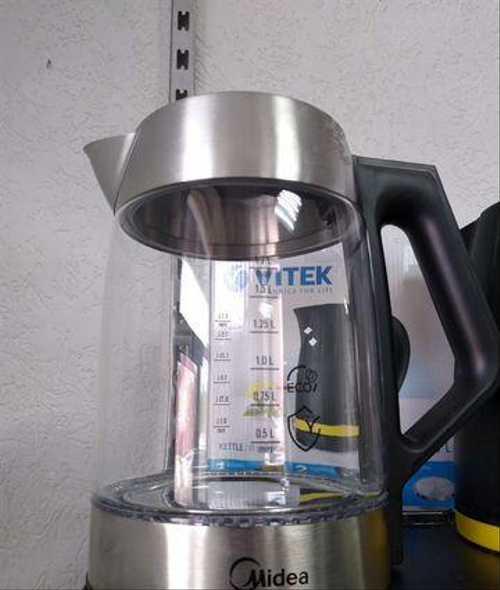 Электрочайник Midea MK-8011