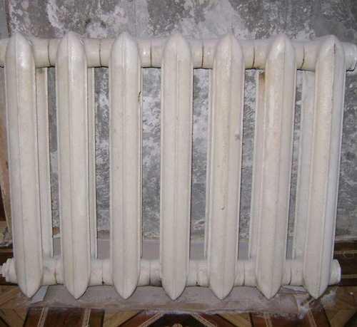 Чугунный радиатор отопления бу