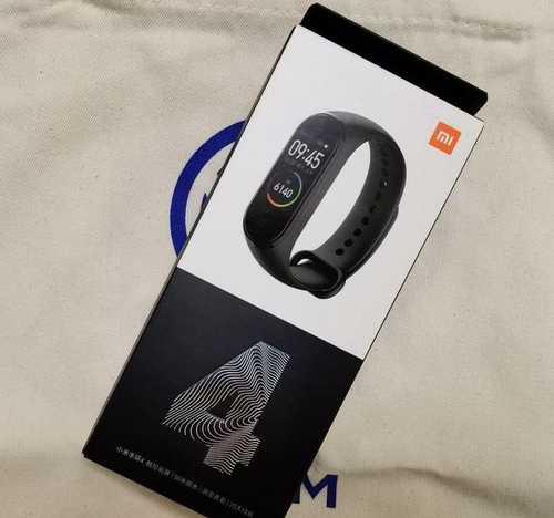 Фитнес-браслет Xiaomi Mi Band 4 новый