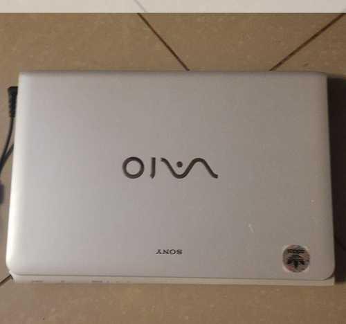 Ноутбук sony vaio sve151J11V