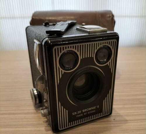 Фотоаппарат Kodak Brownie SIX 20