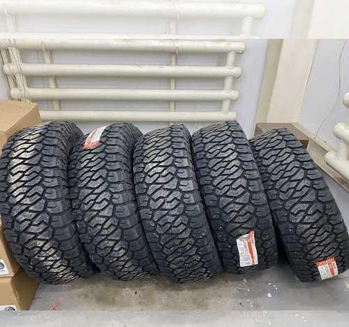 Maxxis AT-811 Razr AT 235/65 R17 108H