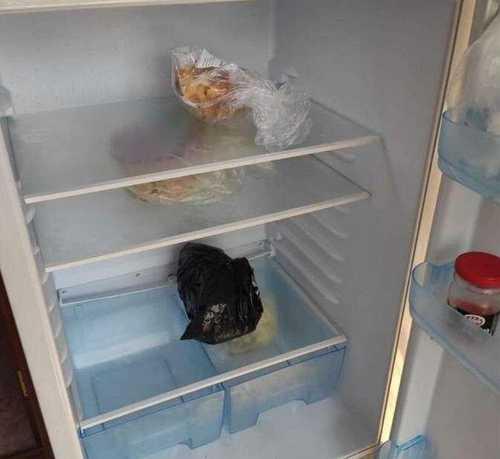 Холодильник Бирюса 151 в отличном состоянии