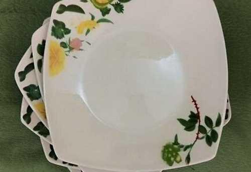 Набор столовой посуды, квадратные тарелки