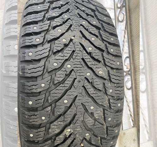 Nokian Tyres Hakkapeliitta 9 245/45 R18