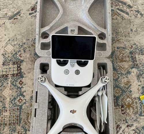 Квадрокоптер Phantom 4 PRO+ V2.0