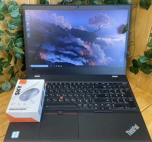 Сенсорный ультрабук Lenovo i5-8/8gb/SSD/IPS/2 АКБ