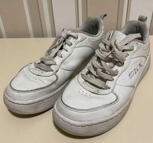 Кроссовки женские 38 Skechers sport court 92