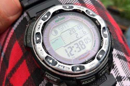 Часы casio pro trek