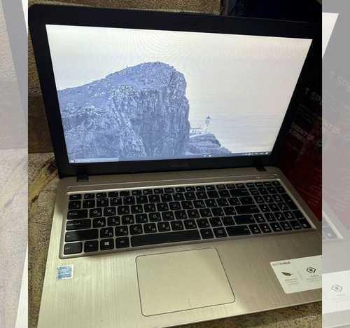 Ноутбук asus D540M