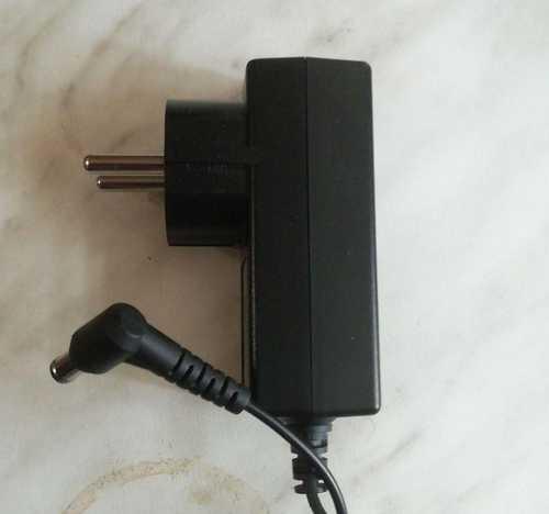 Блок питания LG 19v 1.3 A