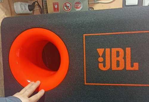 Автомобильный сабвуфер JBL CB300e