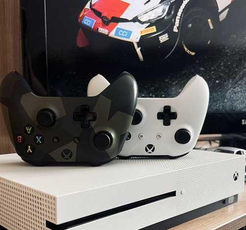 Xbox One S 1tb   200 игр
