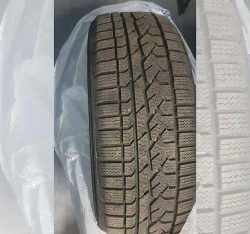 Kumho I'Zen RV Asymmetric 225/60 R17