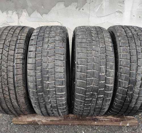 Dunlop Winter Maxx WM01 215/45 R17 87Q