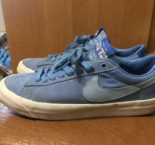 Кроссовки Nike Zoom Blazer Low Pro GT SB