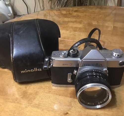 Minolta SR-7   Rokkor-PF 1:1,8/ F 55mm