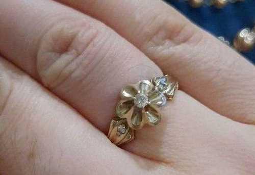 Золотое кольцо с бриллиантом 583пр СССР