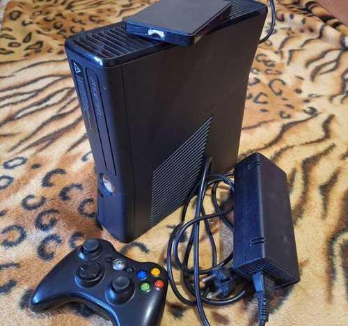 Xbox 360 s console, model 1439 (250Гб  флешка 500Г