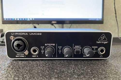 Внешняя звуковая карта behringer UMC22