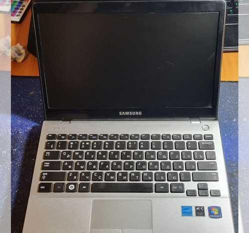 Samsung np305u1a