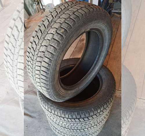 Dunlop SP Winter Ice 01 205/60 R16 92T