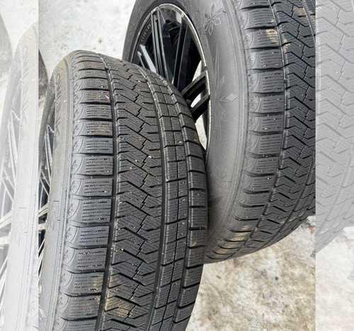 Triangle Snowlink PL02 255/55 R20