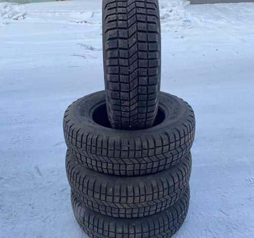 Michelin 4x4 Alpin 205/70 R15 95S