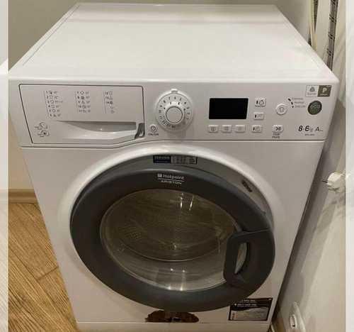 Стиральная машина Hotpoint Ariston 8 кг