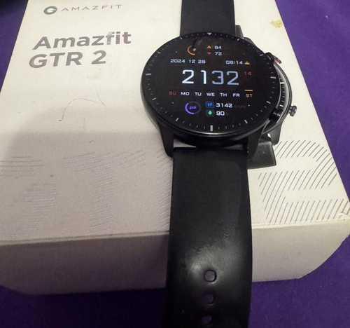 Смарт часы amazfit GTR2