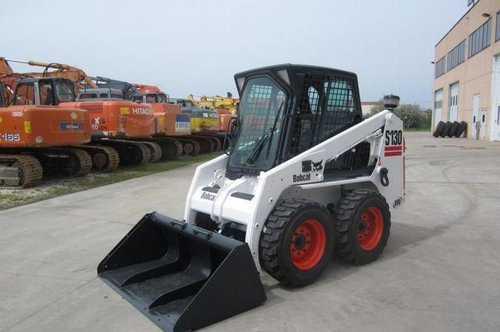 Стекло на Мини-погрузчик Bobcat S130/150/160/175