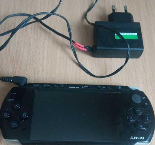 Игровая приставка Sony playstation PSP 3004