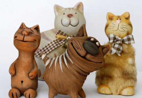 Фигурки, статуэтки кошек из керамики