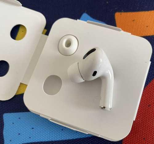 AirPods Pro правый б/у наушник