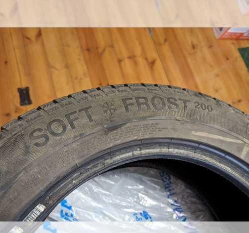 Gislaved Soft Frost 200 SUV 215/60 R17 96T