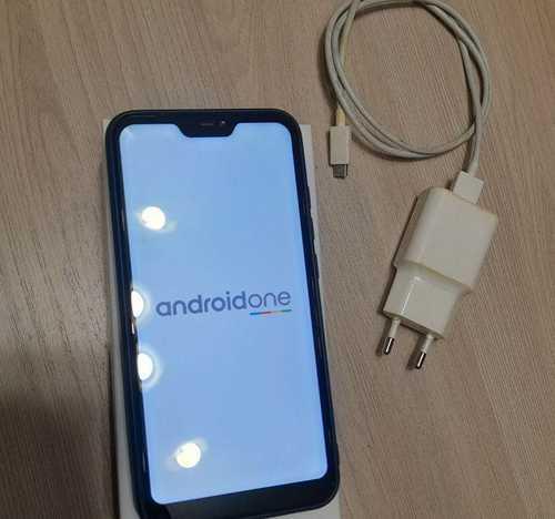 Xiaomi Mi A2 Lite Android One, 3/32 ГБ