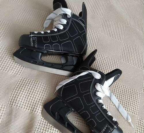 Коньки хоккейные новые 32 decathlon oxelo