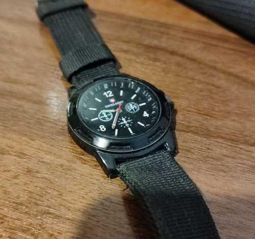 Наручные часы Swiss Army