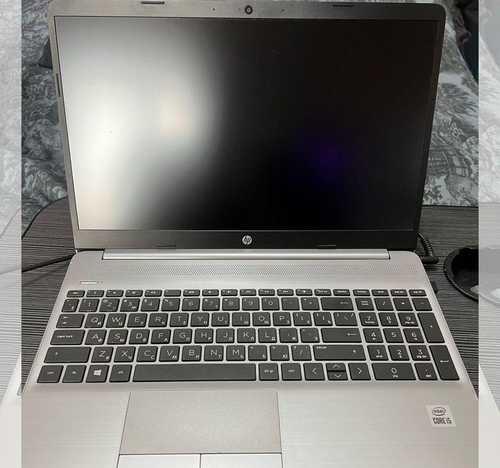 Ноутбук HP 250 G8 i5