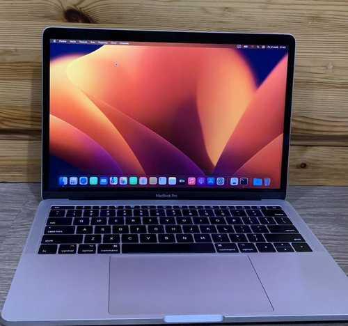 Apple macbook pro 13 2017