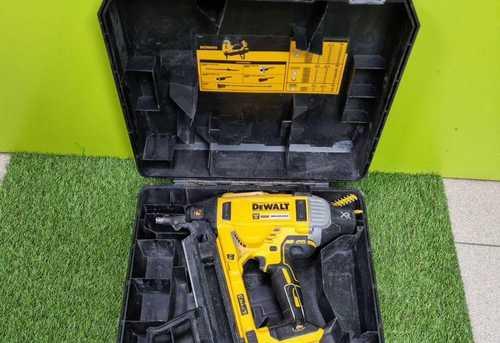Пневмопистолет Dewalt dcn890