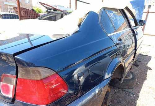 Заднее правое крыло (четверть) BMW 3 E46 седан