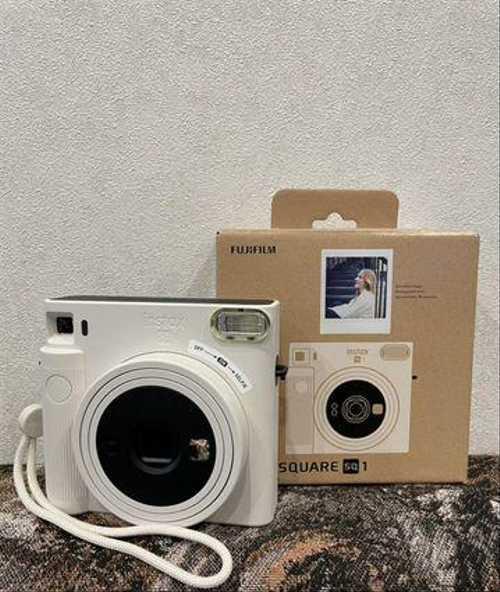 Фотоаппарат Fujifilm Instax SQ 1 White