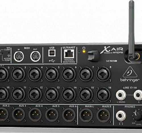 Цифровой микшерный пульт Behringer xr18