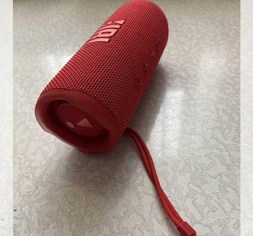 Акустические колонки jbl