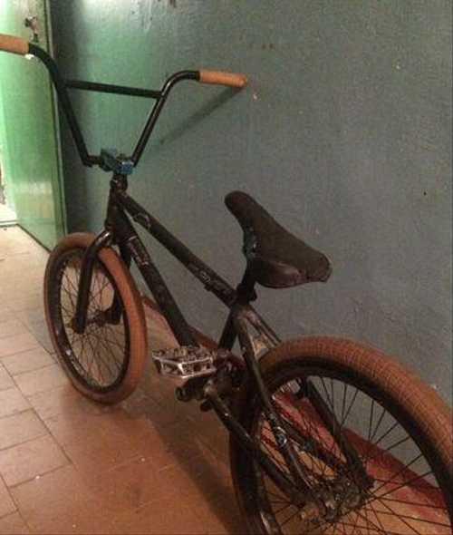 Трюковой велосипед BMX