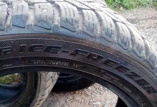 Observe X-10 205/55 R16 42B