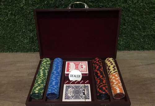 Набор покера VIP на 200 фишек в деревянном кейсе